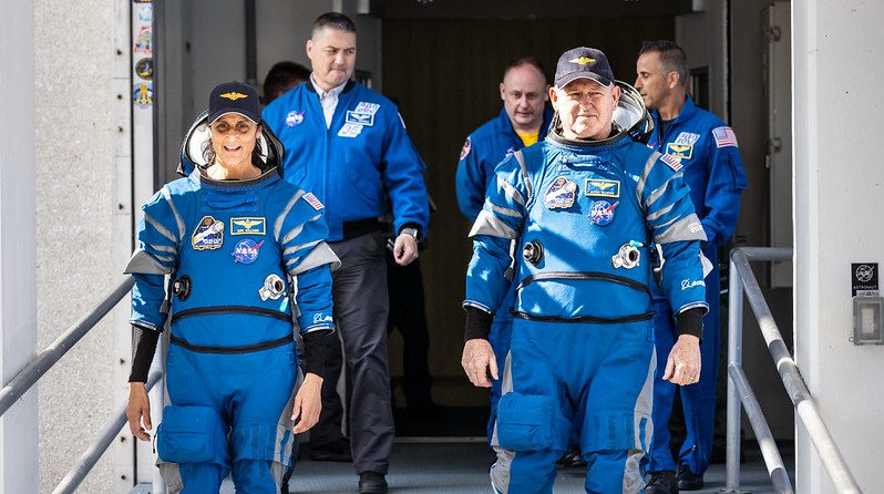 Η NASA ανακοίνωσε ότι 2 αστροναύτες θα παραμείνουν στο διάστημα μέχρι ...